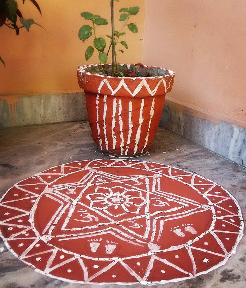 Aipan Art of Uttarakhand: History, Designs & How to Make It